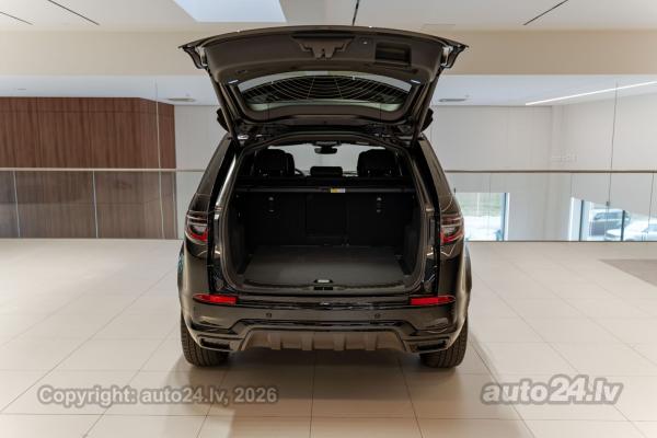 Black Land Rover Discovery Sport 2026 in Tallinn, with an engine capacity of 2.00 L and mileage of 0 thousand km for 64400 €, photo 8 on AUTOMOTO.COM.LV