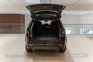 Black Land Rover Discovery Sport 2026 in Tallinn, with an engine capacity of 2.00 L and mileage of 0 thousand km for 64400 €, photo 9 on AUTOMOTO.COM.LV