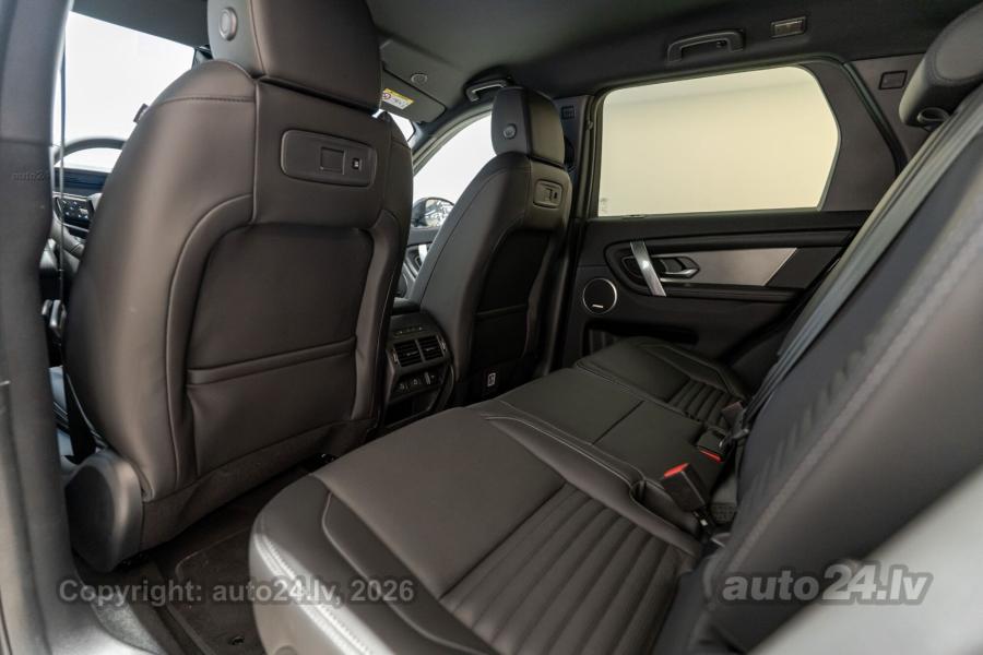 Black Land Rover Discovery Sport 2026 in Tallinn, with an engine capacity of 2.00 L and mileage of 0 thousand km for 64400 €, photo 13 on AUTOMOTO.COM.LV