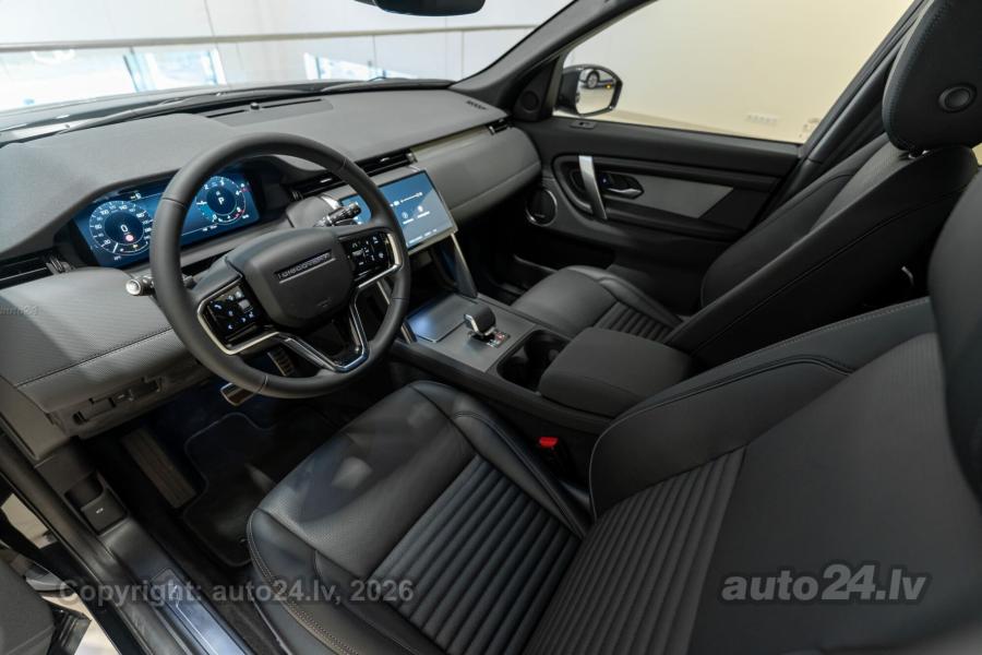 Black Land Rover Discovery Sport 2026 in Tallinn, with an engine capacity of 2.00 L and mileage of 0 thousand km for 64400 €, photo 18 on AUTOMOTO.COM.LV