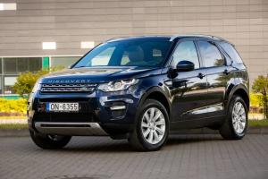 Zils Land Rover Discovery Sport 2016 Jelgava, ar dzinēja tilpumu 2.00 L un nobraukumu 187 tūkst. km par 11990 €, foto  vietnē AUTOMOTO.COM.LV