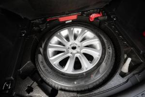 Blue Land Rover Discovery Sport 2016 in Jelgava, with an engine capacity of 2.00 L and mileage of 187 thousand km for 11990 €, photo 17 on AUTOMOTO.COM.LV