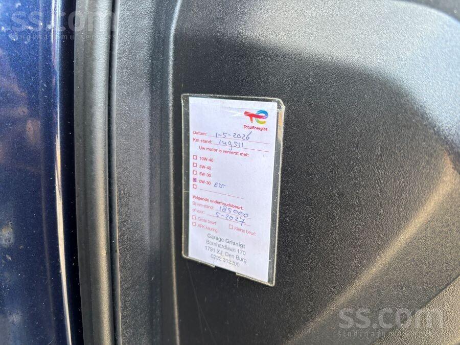 Blue Land Rover Discovery Sport 2016 in Riga, with an engine capacity of 2.00 L and mileage of 156 thousand km for 10450 €, photo 24 on AUTOMOTO.COM.LV