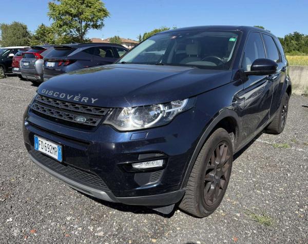 Blue Land Rover Discovery Sport 2016 in Siauliai, with an engine capacity of 2.00 L and mileage of 235 thousand km for 6900 €, photo 3 on AUTOMOTO.COM.LV