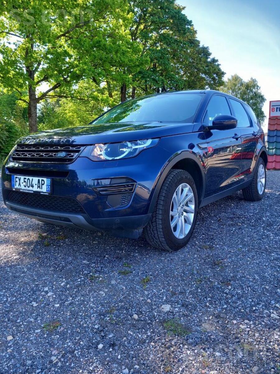 Blue Land Rover Discovery Sport 2017 in Cesis, with an engine capacity of 2.00 L and mileage of 207 thousand km for 9950 €, photo 1 on AUTOMOTO.COM.LV