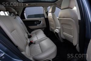 Blue Land Rover Discovery Sport 2018 in Jelgava, with an engine capacity of 2.00 L and mileage of 0 thousand km for 11500 €, photo 10 on AUTOMOTO.COM.LV