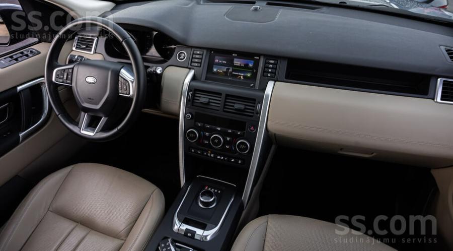 Blue Land Rover Discovery Sport 2018 in Jelgava, with an engine capacity of 2.00 L and mileage of 0 thousand km for 11500 €, photo 11 on AUTOMOTO.COM.LV