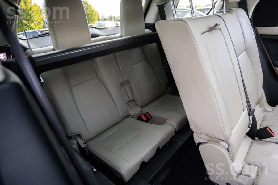 Blue Land Rover Discovery Sport 2018 in Jelgava, with an engine capacity of 2.00 L and mileage of 0 thousand km for 11500 €, photo 14 on AUTOMOTO.COM.LV