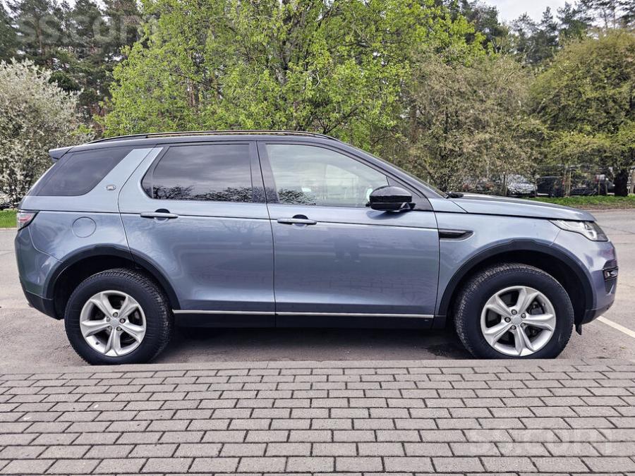 Zils Land Rover Discovery Sport 2019 Rīga, ar dzinēja tilpumu 2.00 L un nobraukumu 86 tūkst. km par 16300 €, foto 1 vietnē AUTOMOTO.COM.LV