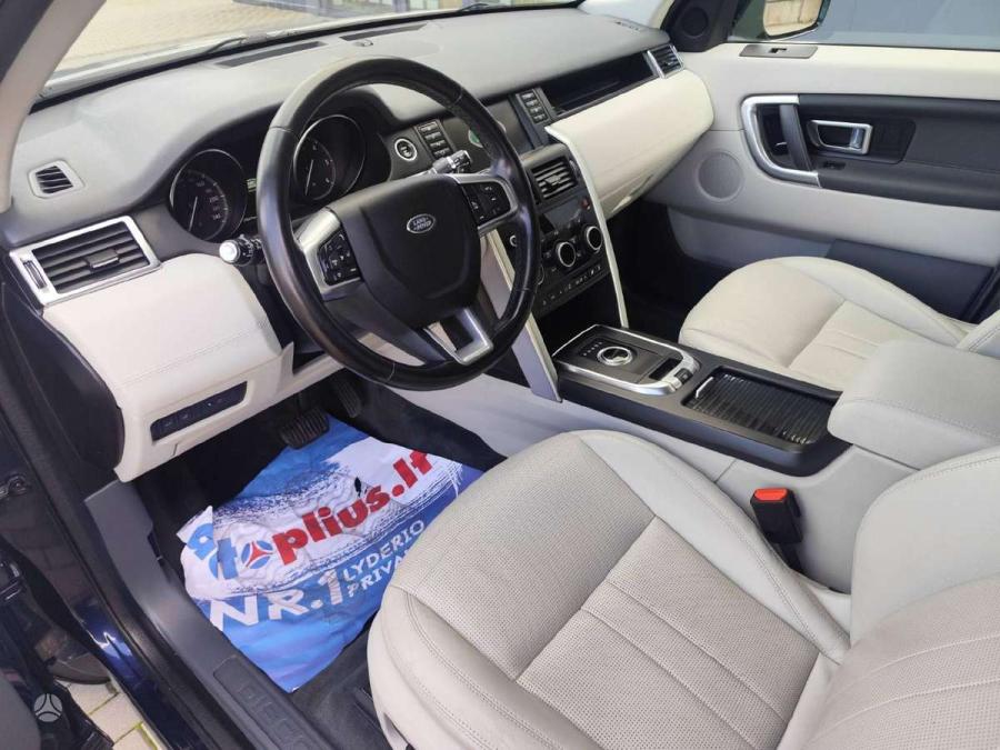 Blue Land Rover Discovery Sport 2019 in Siauliai, with an engine capacity of 2.00 L and mileage of 170 thousand km for 13400 €, photo 16 on AUTOMOTO.COM.LV