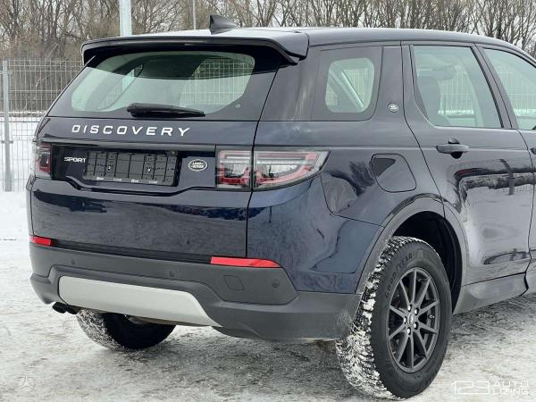Blue Land Rover Discovery Sport 2020 in Taurage, with an engine capacity of 2.00 L and mileage of 169 thousand km for 11900 €, photo 7 on AUTOMOTO.COM.LV