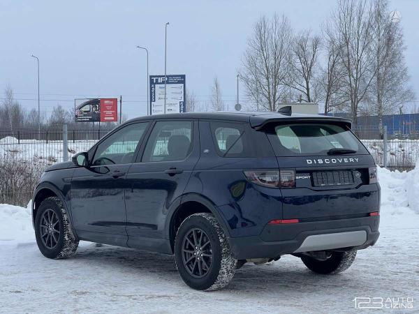 Blue Land Rover Discovery Sport 2020 in Taurage, with an engine capacity of 2.00 L and mileage of 169 thousand km for 11900 €, photo 9 on AUTOMOTO.COM.LV