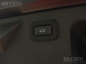 Zils Land Rover Discovery Sport 2020 Rīga, ar dzinēja tilpumu 2.00 L un nobraukumu 138 tūkst. km par 17990 €, foto 33 vietnē AUTOMOTO.COM.LV