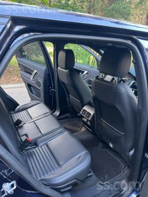 Zils Land Rover Discovery Sport 2022 Rīga, ar dzinēja tilpumu 2.00 L un nobraukumu 60 tūkst. km par 28900 €, foto 4 vietnē AUTOMOTO.COM.LV