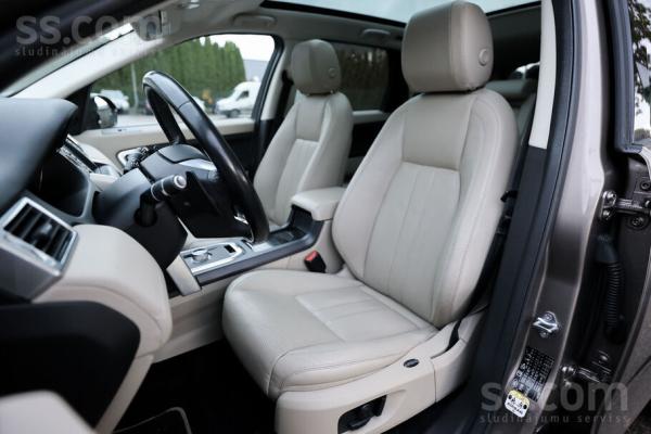 Brown Land Rover Discovery Sport 2015 in Jelgava, with an engine capacity of 2.20 L and mileage of 0 thousand km for 13500 €, photo 11 on AUTOMOTO.COM.LV