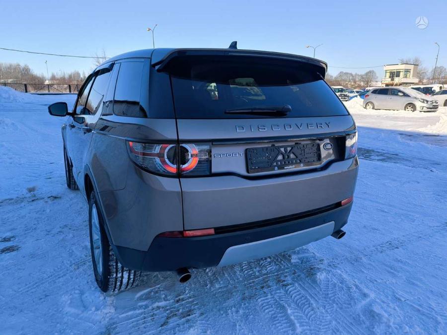 Brūns Land Rover Discovery Sport 2015 Šauļi, ar dzinēja tilpumu 2.00 L un nobraukumu 191 tūkst. km par 10900 €, foto 9 vietnē AUTOMOTO.COM.LV