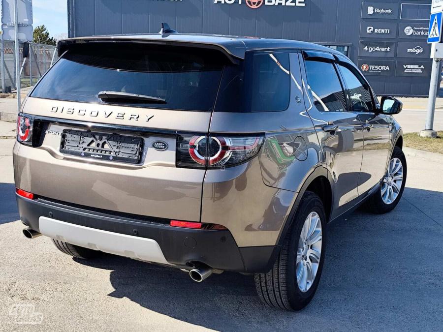 Brown Land Rover Discovery Sport 2015 in Siauliai, with an engine capacity of 2.00 L and mileage of 191 thousand km for 10400 €, photo 6 on AUTOMOTO.COM.LV