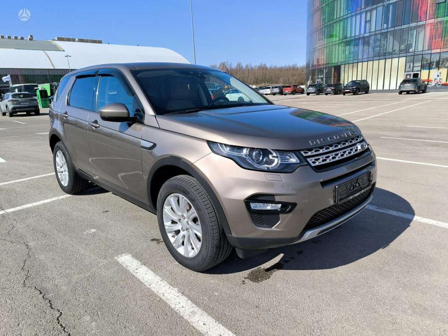 Brūns Land Rover Discovery Sport 2015 Šauļi, ar dzinēja tilpumu 2.00 L un nobraukumu 191 tūkst. km par 9600 €, foto 4 vietnē AUTOMOTO.COM.LV