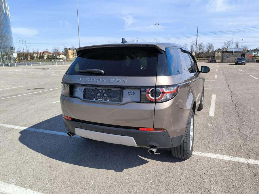 Brūns Land Rover Discovery Sport 2015 Šauļi, ar dzinēja tilpumu 2.00 L un nobraukumu 191 tūkst. km par 9600 €, foto 9 vietnē AUTOMOTO.COM.LV