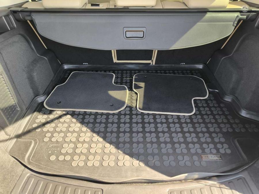 Brūns Land Rover Discovery Sport 2015 Šauļi, ar dzinēja tilpumu 2.00 L un nobraukumu 191 tūkst. km par 9600 €, foto 11 vietnē AUTOMOTO.COM.LV