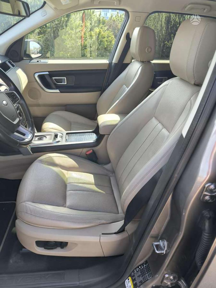 Brūns Land Rover Discovery Sport 2015 Šauļi, ar dzinēja tilpumu 2.00 L un nobraukumu 191 tūkst. km par 9600 €, foto 15 vietnē AUTOMOTO.COM.LV