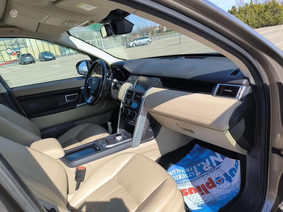 Brūns Land Rover Discovery Sport 2015 Šauļi, ar dzinēja tilpumu 2.00 L un nobraukumu 191 tūkst. km par 9600 €, foto 18 vietnē AUTOMOTO.COM.LV