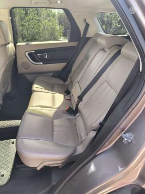 Brūns Land Rover Discovery Sport 2015 Šauļi, ar dzinēja tilpumu 2.00 L un nobraukumu 191 tūkst. km par 9600 €, foto 23 vietnē AUTOMOTO.COM.LV