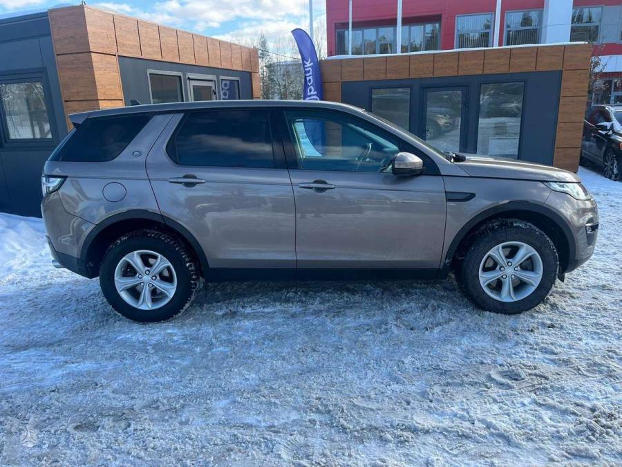 Brūns Land Rover Discovery Sport 2016 Kauņa, ar dzinēja tilpumu 2.00 L un nobraukumu 136 tūkst. km par 10450 €, foto 13 vietnē AUTOMOTO.COM.LV
