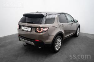 Brown Land Rover Discovery Sport 2016 in Tallinn, with an engine capacity of 2.00 L and mileage of 154 thousand km for 12899 €, photo 5 on AUTOMOTO.COM.LV