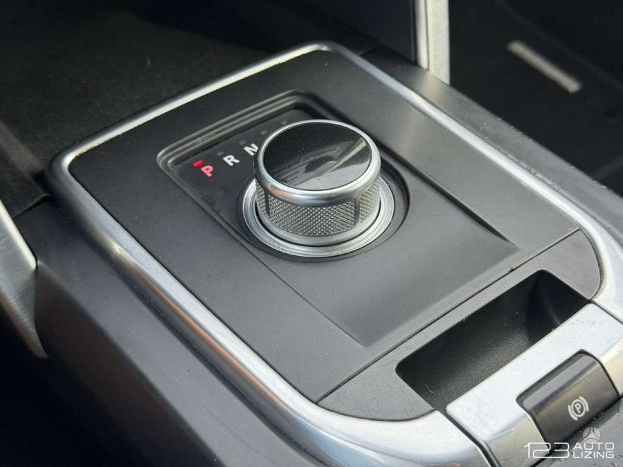 Brown Land Rover Discovery Sport 2016 in Taurage, with an engine capacity of 2.00 L and mileage of 163 thousand km for 8900 €, photo 18 on AUTOMOTO.COM.LV