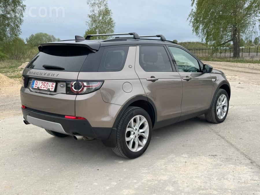 Brown Land Rover Discovery Sport 2017 in Riga, with an engine capacity of 2.00 L and mileage of 0 thousand km for 11890 €, photo 6 on AUTOMOTO.COM.LV