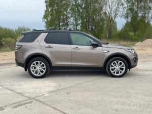 Brown Land Rover Discovery Sport 2017 in Riga, with an engine capacity of 2.00 L and mileage of 0 thousand km for 11890 €, photo 7 on AUTOMOTO.COM.LV