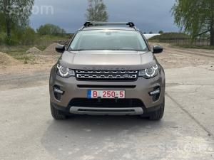 Brown Land Rover Discovery Sport 2017 in Riga, with an engine capacity of 2.00 L and mileage of 0 thousand km for 11890 €, photo 9 on AUTOMOTO.COM.LV