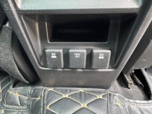 Brown Land Rover Discovery Sport 2017 in Riga, with an engine capacity of 2.00 L and mileage of 0 thousand km for 11890 €, photo 33 on AUTOMOTO.COM.LV