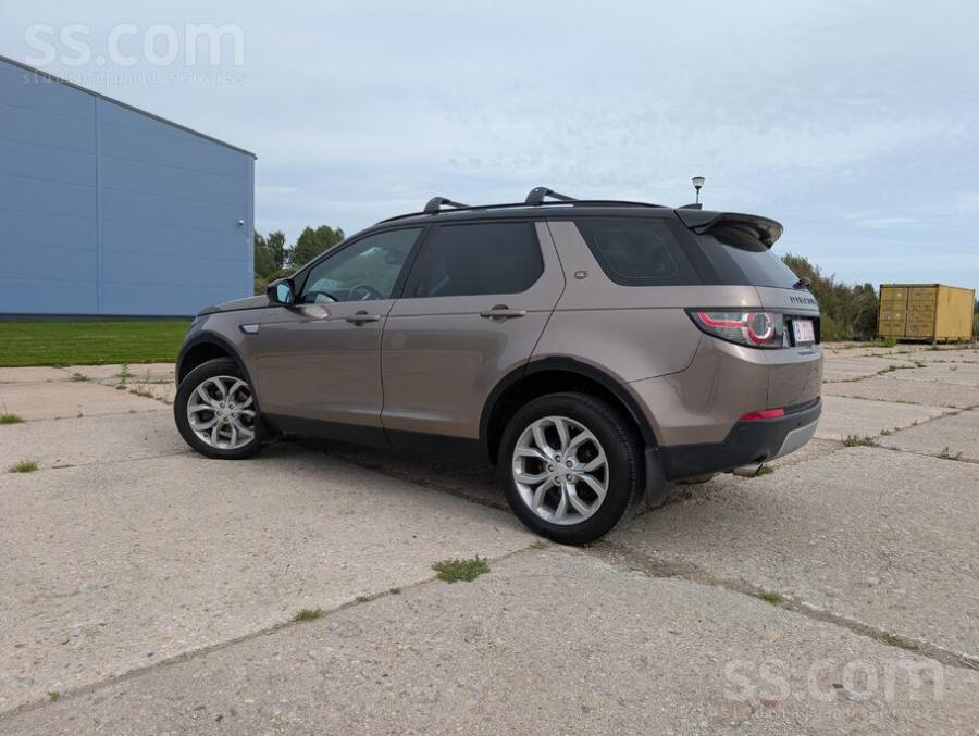 Brūns Land Rover Discovery Sport 2017 Rīga, ar dzinēja tilpumu 2.00 L un nobraukumu 142 tūkst. km par 11500 €, foto 14 vietnē AUTOMOTO.COM.LV