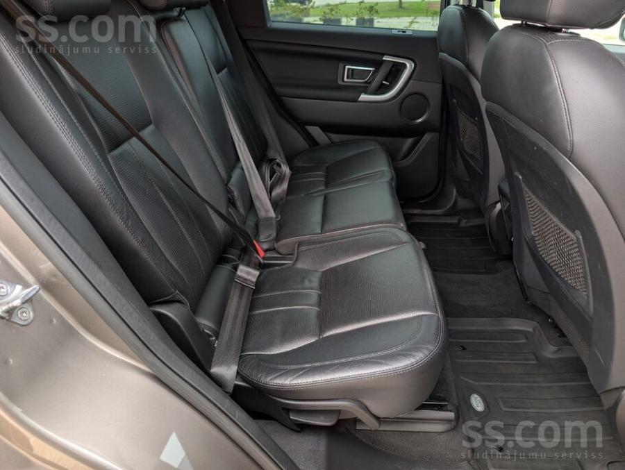 Brūns Land Rover Discovery Sport 2017 Rīga, ar dzinēja tilpumu 2.00 L un nobraukumu 142 tūkst. km par 11500 €, foto 17 vietnē AUTOMOTO.COM.LV
