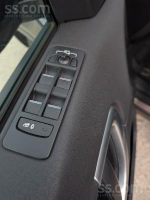 Brūns Land Rover Discovery Sport 2017 Rīga, ar dzinēja tilpumu 2.00 L un nobraukumu 142 tūkst. km par 11500 €, foto 25 vietnē AUTOMOTO.COM.LV