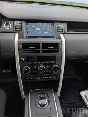 Brūns Land Rover Discovery Sport 2017 Rīga, ar dzinēja tilpumu 2.00 L un nobraukumu 142 tūkst. km par 11500 €, foto 27 vietnē AUTOMOTO.COM.LV
