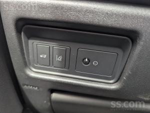 Brūns Land Rover Discovery Sport 2017 Rīga, ar dzinēja tilpumu 2.00 L un nobraukumu 142 tūkst. km par 11500 €, foto 30 vietnē AUTOMOTO.COM.LV