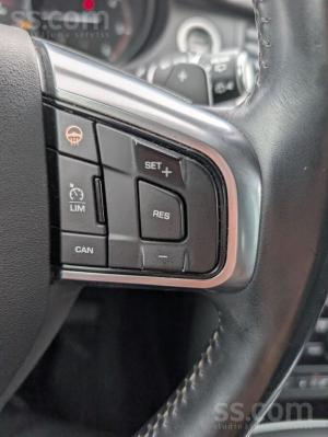 Brūns Land Rover Discovery Sport 2017 Rīga, ar dzinēja tilpumu 2.00 L un nobraukumu 142 tūkst. km par 11500 €, foto 31 vietnē AUTOMOTO.COM.LV