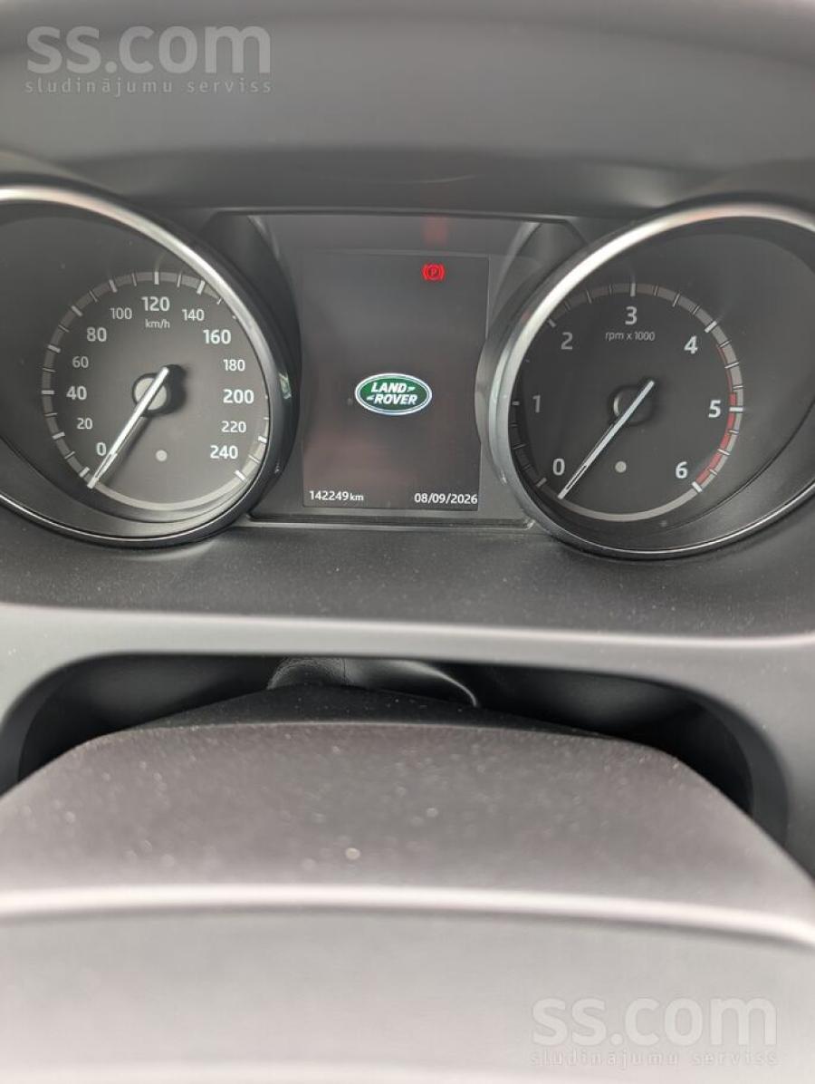 Brūns Land Rover Discovery Sport 2017 Rīga, ar dzinēja tilpumu 2.00 L un nobraukumu 142 tūkst. km par 11500 €, foto 33 vietnē AUTOMOTO.COM.LV