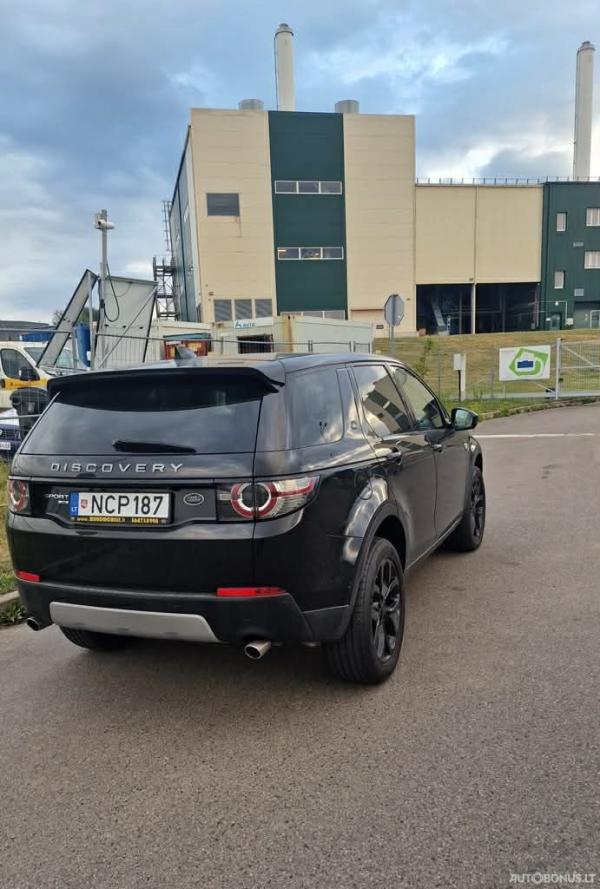 Land Rover Discovery Sport 2017 in Kaunas, with an engine capacity of 2.00 L and mileage of 261 thousand km for 12500 €, photo 3 on AUTOMOTO.COM.LV