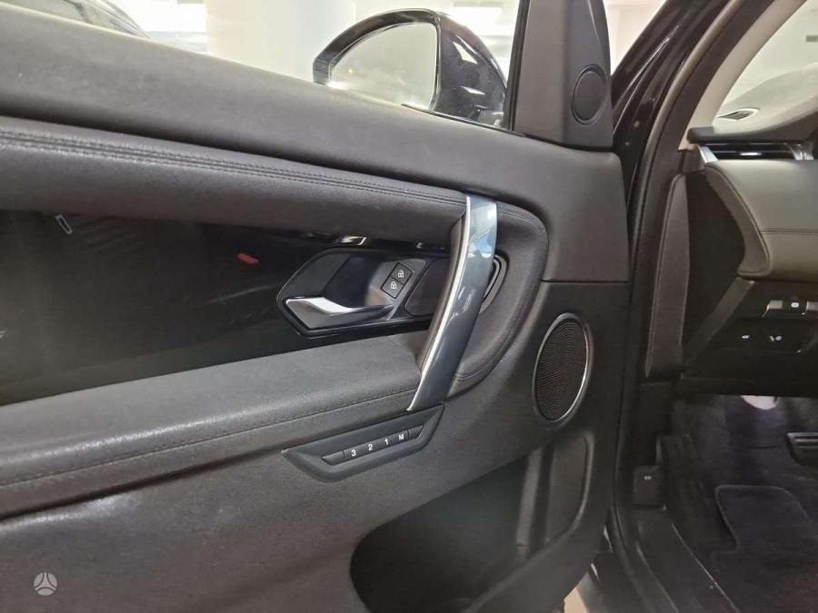 Land Rover Discovery Sport 2021 Viļņa, ar dzinēja tilpumu 2.00 L un nobraukumu 130 tūkst. km par 22500 €, foto 12 vietnē AUTOMOTO.COM.LV