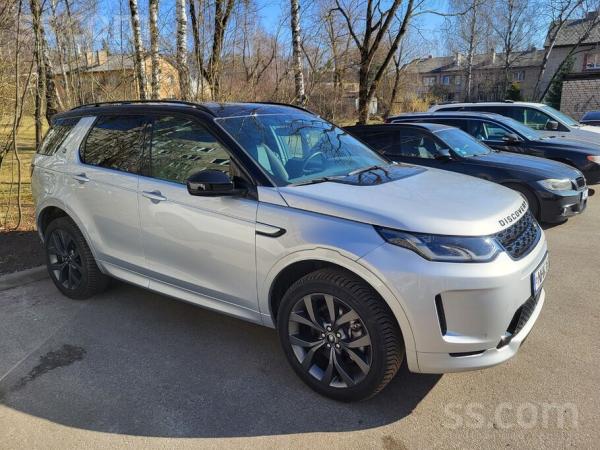 Land Rover Discovery Sport 2023 Rīga, ar dzinēja tilpumu 2.00 L un nobraukumu 10 tūkst. km par 37900 €, foto 1 vietnē AUTOMOTO.COM.LV