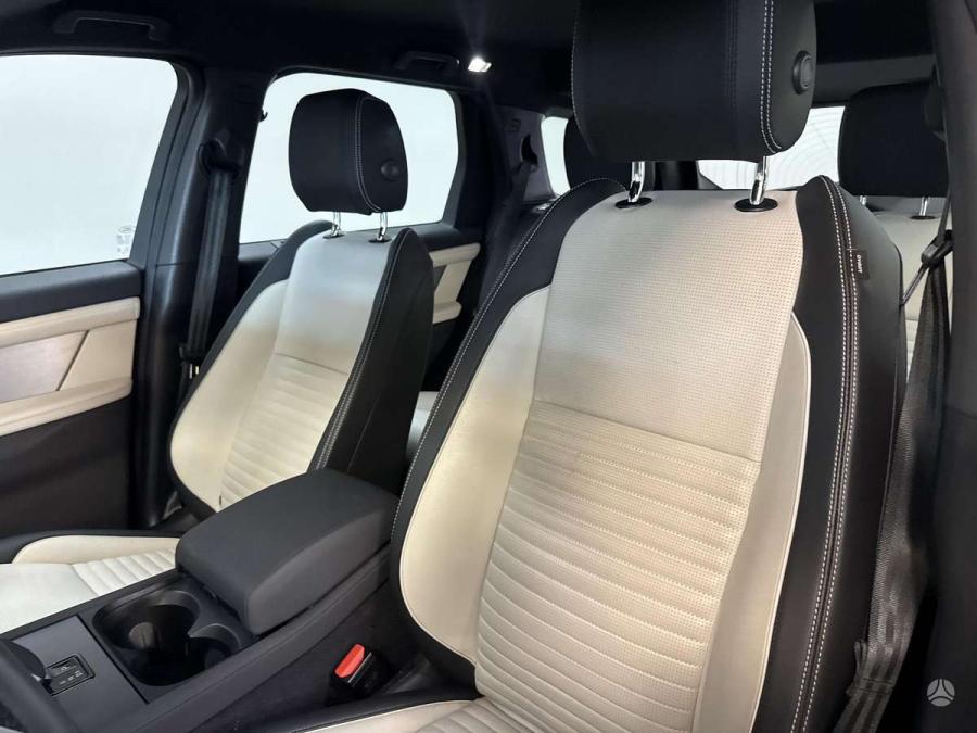 Land Rover Discovery Sport 2025 Viļņa, ar dzinēja tilpumu 2.00 L un nobraukumu 42 tūkst. km par 43000 €, foto 11 vietnē AUTOMOTO.COM.LV