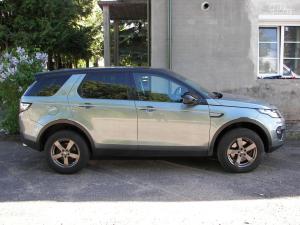 Zaļš Land Rover Discovery Sport 2015 Marijampole, ar dzinēja tilpumu 2.20 L un nobraukumu 137 tūkst. km par 12850 €, foto 9 vietnē AUTOMOTO.COM.LV