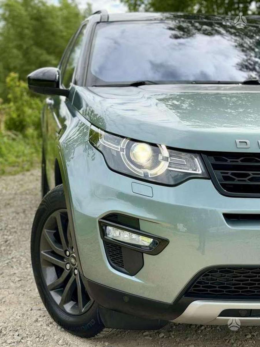Green Land Rover Discovery Sport 2015 in Siauliai, with an engine capacity of 2.18 L and mileage of 191 thousand km for 14550 €, photo 20 on AUTOMOTO.COM.LV