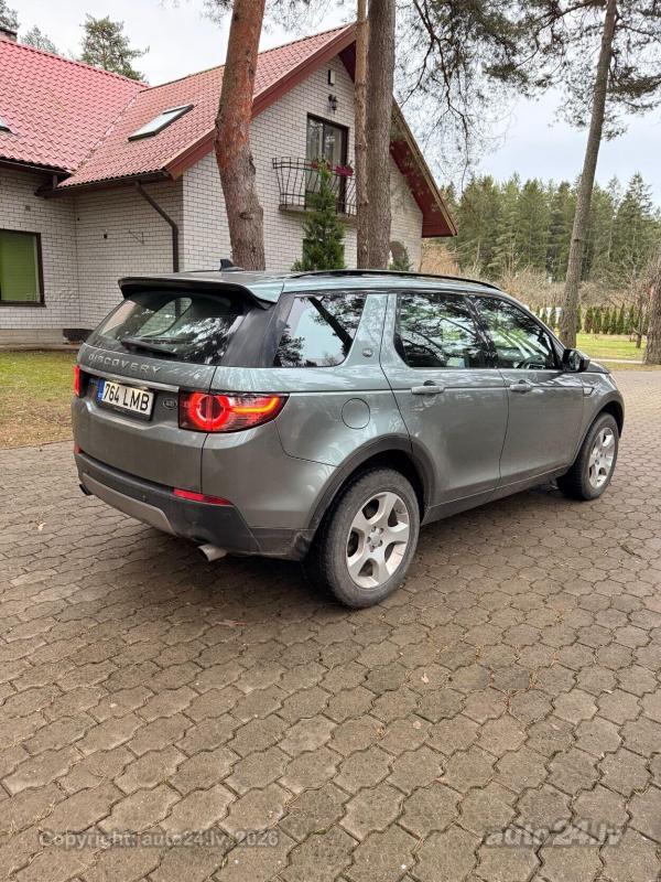 Green Land Rover Discovery Sport 2016 in Tallinn, with an engine capacity of 2.00 L and mileage of 276 thousand km for 10500 €, photo 4 on AUTOMOTO.COM.LV