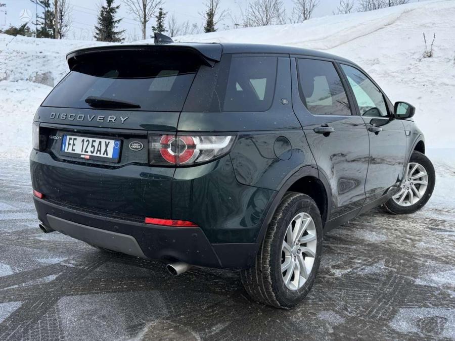 Green Land Rover Discovery Sport 2016 in Vilnius, with an engine capacity of 2.00 L and mileage of 114 thousand km for 11690 €, photo 8 on AUTOMOTO.COM.LV