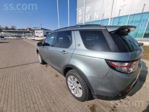 Zaļš Land Rover Discovery Sport 2016 Rēzekne, ar dzinēja tilpumu 2.00 L un nobraukumu 227 tūkst. km par 11500 €, foto 8 vietnē AUTOMOTO.COM.LV